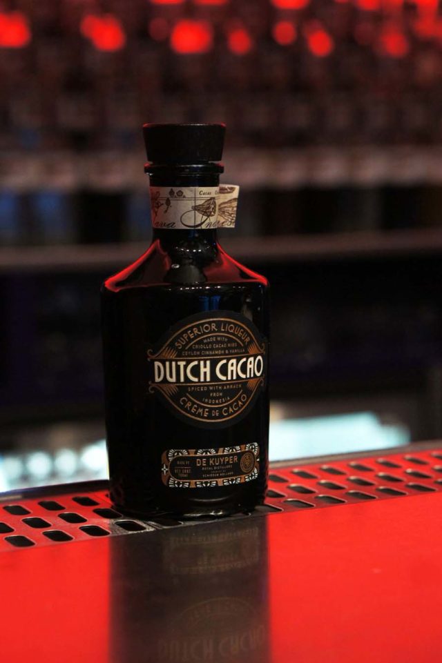 De Kuyper se développe grâce aux séries signées par les bartenders ...